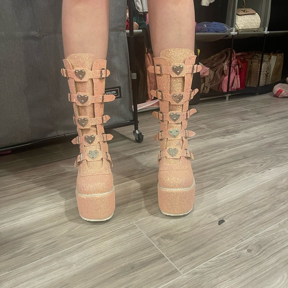 YRU | Shoes | Heart Buckle Glitter Platform Boots Pink | Poshmark
